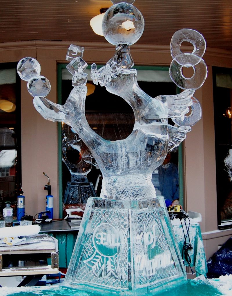 22nd Annual Ice Carving Competition - The Wentworth Inn